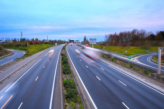 Spind bilder – Bläddra bland 387 stockfoton, vektorer och videor ...