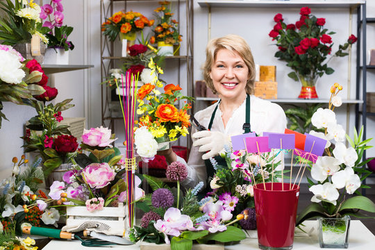 Schnittblumen Bilder – Durchsuchen 38,529 Archivfotos, Vektorgrafiken und Videos | Adobe Stock