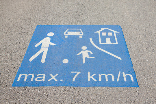 Was Gilt Nach Diesem Verkehrszeichen Verkehrsberuhigter Bereich