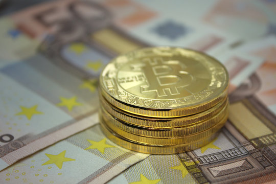 รูปภาพCrypto-Currency – เลือกดูภาพถ่ายสต็อก เวกเตอร์ และวิดีโอ462,950 ...