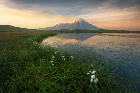 Imagens de Sopka – Explore Fotografias do Stock, Vetores e Vídeos de ...