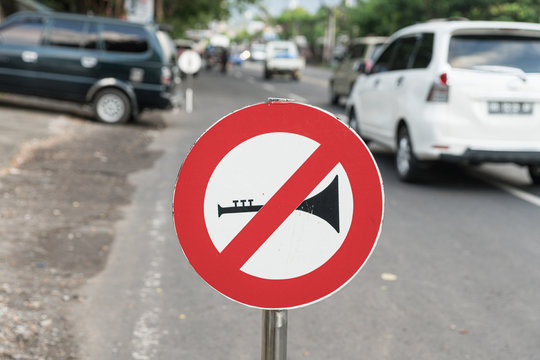 Hupverbot Bilder – Durchsuchen 69 Archivfotos, Vektorgrafiken und ...