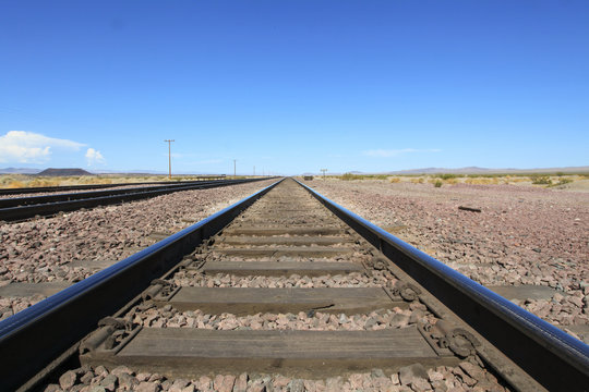 รูปภาพBahnschienen – เลือกดูภาพถ่ายสต็อก เวกเตอร์ และวิดีโอ1,692 ...