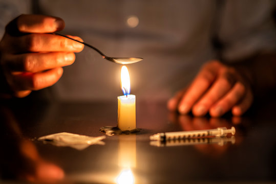 รูปภาพDrogendealer – เลือกดูภาพถ่ายสต็อก เวกเตอร์ และวิดีโอ134 | Adobe ...