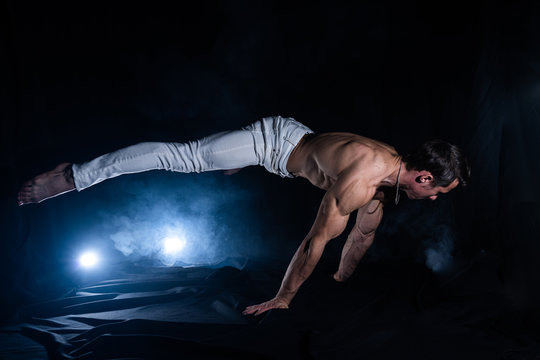 รูปภาพPlanche – เลือกดูภาพถ่ายสต็อก เวกเตอร์ และวิดีโอ34,911 | Adobe Stock