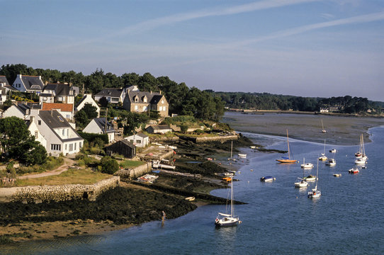 รูปภาพOdet – เลือกดูภาพถ่ายสต็อก เวกเตอร์ และวิดีโอ660 | Adobe Stock