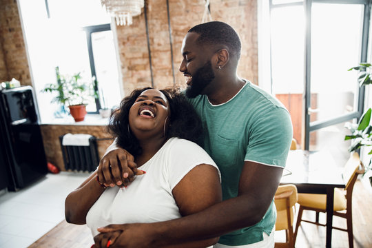 "Pound Hug" Immagini - Sfoglia 21,796 foto, vettoriali e video Stock ...