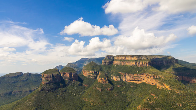 Roundavel Imagens – Procure 1,640 fotos, vetores e vídeos | Adobe Stock