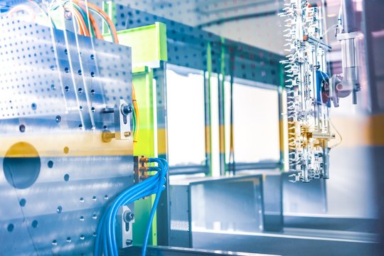 Anlagentechnik bilder – Bläddra bland 64 stockfoton, vektorer och ...