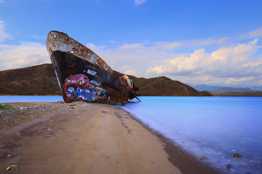 Imágenes de Epave: descubre bancos de fotos, ilustraciones, vectores y ...