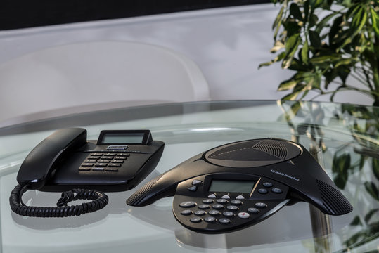 Telefoni Images – Browse 336 Stock Photos, Vectors, and Video | Adobe Stock