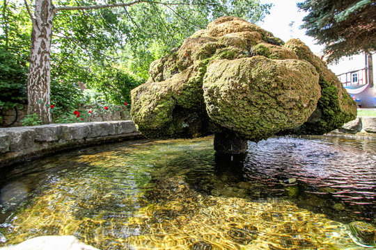 Wasserquelle Images – Parcourir 827 le catalogue de photos, vecteurs et ...