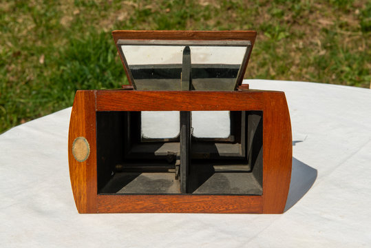 Stereoskop Imej – Semak Imbas 2 Foto, Vektor dan Video Stok | Adobe Stock