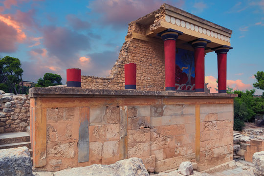 รูปภาพMinos – เลือกดูภาพถ่ายสต็อก เวกเตอร์ และวิดีโอ3,292 | Adobe Stock