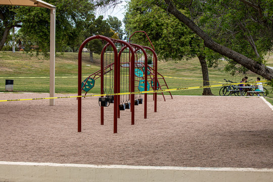 Swing-Set 이미지 – 찾아보기 536 스톡 사진, 벡터 및 비디오 | Adobe Stock