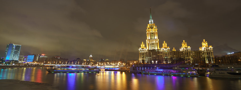 "Radisson Royal Hotel"-Bilder: Stock-Fotos & -Videos. | Adobe Stock