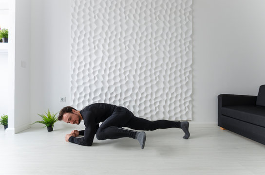 Génuflexion Images – Parcourir 633 le catalogue de photos, vecteurs et ...