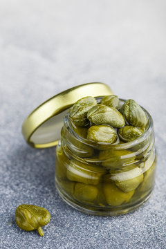 Kapers bilder – Bläddra bland 397 stockfoton, vektorer och videor ...