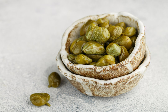 รูปภาพKapers – เลือกดูภาพถ่ายสต็อก เวกเตอร์ และวิดีโอ405 | Adobe Stock