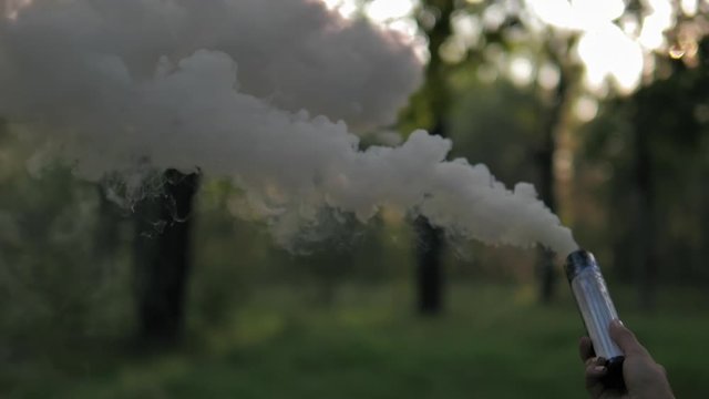 "Smoke Bomb" Images – Parcourir 10,652 le catalogue de photos, vecteurs ...