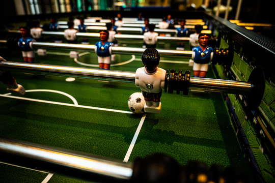 Kickerspiel Bilder – Durchsuchen 17,238 Archivfotos, Vektorgrafiken und ...