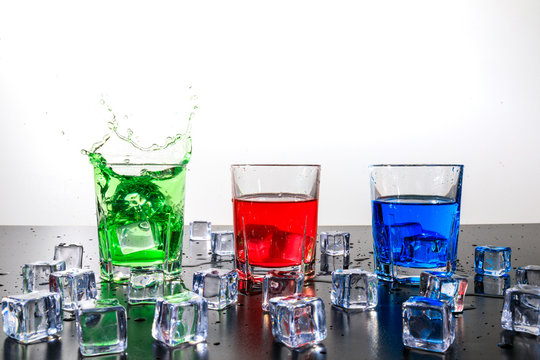 Splasch Bilder – Durchsuchen 218 Archivfotos, Vektorgrafiken und Videos ...