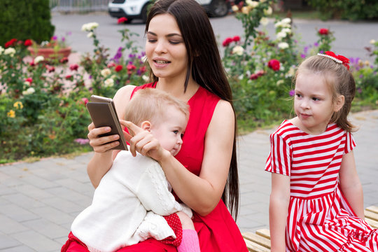 46 BEST Mompreneur IMAGES, STOCK PHOTOS & VECTORS | Adobe Stock