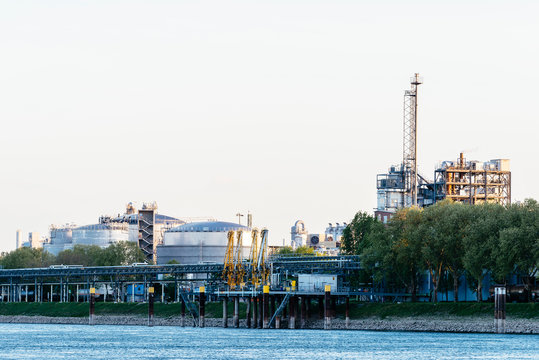 Basf Bilder – Durchsuchen 531 Archivfotos, Vektorgrafiken und Videos ...