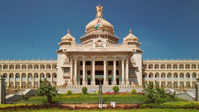 "Vidhana Soudha" 影像 – 瀏覽 276 個素材庫相片、向量圖和影片 | Adobe Stock