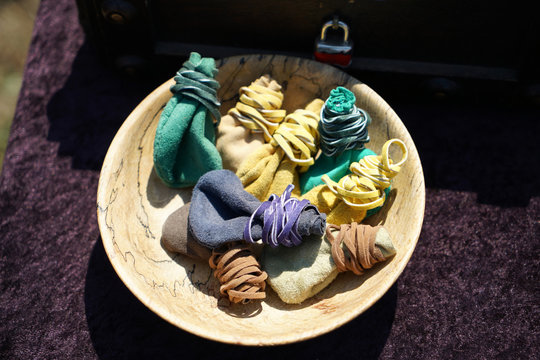 Lederzecke Bilder – Durchsuchen 848 Archivfotos, Vektorgrafiken und ...