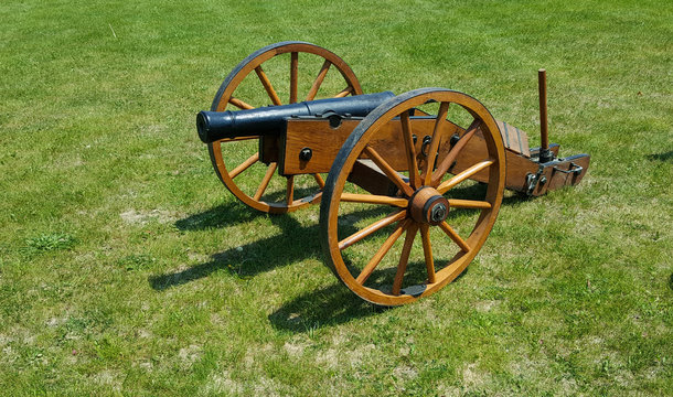 Feldkanone Bilder – Durchsuchen 7,366 Archivfotos, Vektorgrafiken und ...