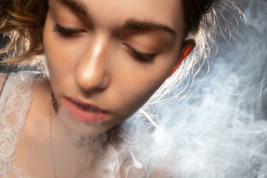 「Esmoke」の画像 - 1,063 件の Stock 写真、ベクターおよびビデオ | Adobe Stock