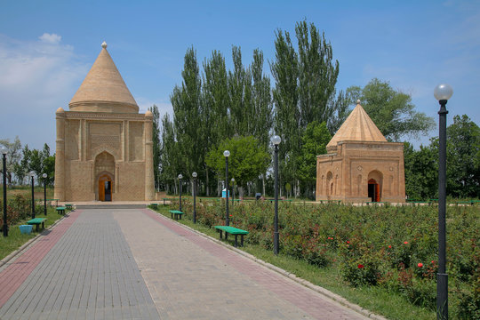 Taldy-Kurgan Bilder – Durchsuchen 1,606 Archivfotos, Vektorgrafiken und ...