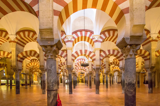 Moresque Bilder – Durchsuchen 1,454 Archivfotos, Vektorgrafiken und ...