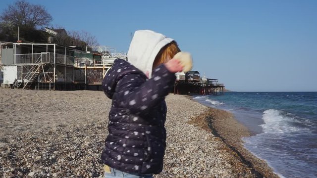 "Throwing Rocks"-Bilder: Stock-Fotos & -Videos. | Adobe Stock