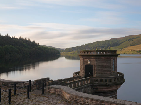 รูปภาพLadybower – เลือกดูภาพถ่ายสต็อก เวกเตอร์ และวิดีโอ1,131 | Adobe Stock