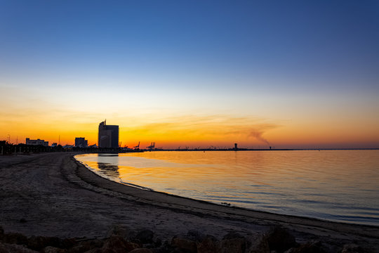 「Shuwaikh」の写真素材 | 18件の無料イラスト画像 | Adobe Stock