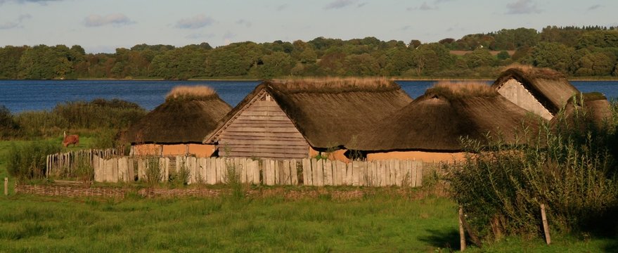 Wikingerdorf Bilder – Durchsuchen 4,534 Archivfotos, Vektorgrafiken und ...