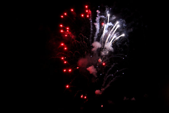 รูปภาพPirotecnia – เลือกดูภาพถ่ายสต็อก เวกเตอร์ และวิดีโอ1,109 | Adobe ...