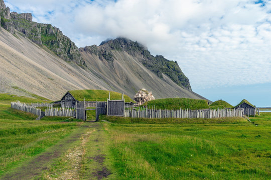 Wikingerdorf Bilder – Durchsuchen 4,534 Archivfotos, Vektorgrafiken und ...