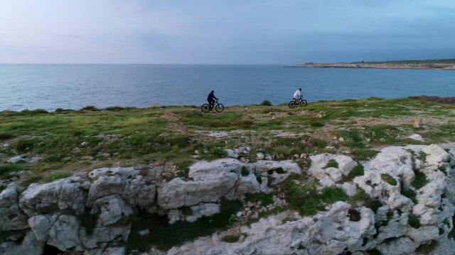 รูปภาพRih – เลือกดูภาพถ่ายสต็อก เวกเตอร์ และวิดีโอ948 | Adobe Stock