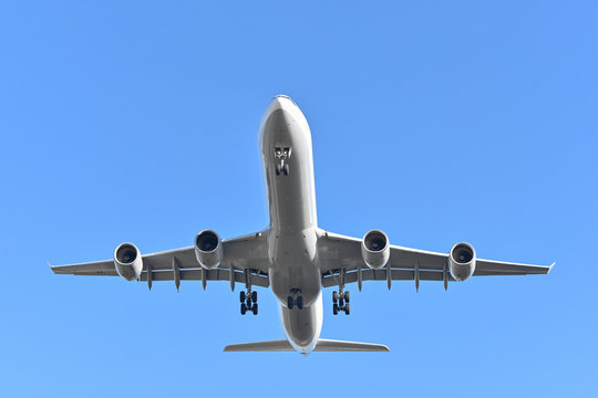 A340-600 Images – Browse 40 Stock Photos, Vectors, and Video | Adobe Stock