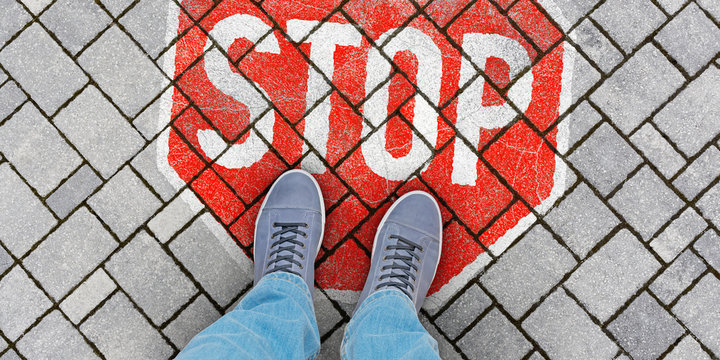 Stop-Zeichen Images – Browse 34 Stock Photos, Vectors, and Video ...