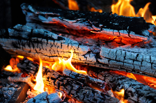 รูปภาพPyromanie – เลือกดูภาพถ่ายสต็อก เวกเตอร์ และวิดีโอ121 | Adobe Stock