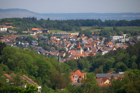 Weisheim Bilder – Durchsuchen 803 Archivfotos, Vektorgrafiken und ...