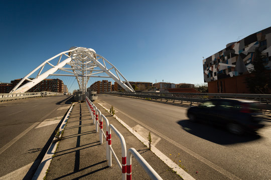Viadotto Bilder – Durchsuchen 835 Archivfotos, Vektorgrafiken und ...