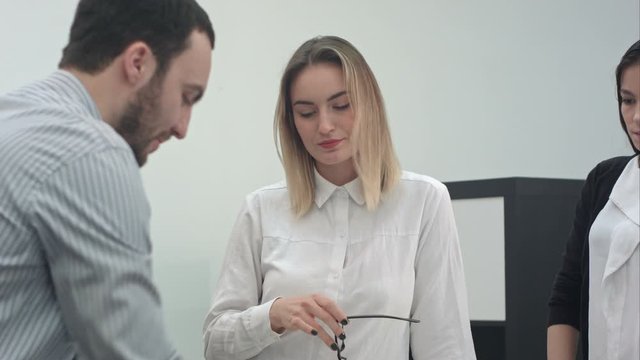 Instruct Images – Browse 34,919 Stock Photos, Vectors, and Video ...