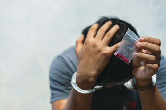 Strafbar Bilder – Durchsuchen 1,906 Archivfotos, Vektorgrafiken und ...