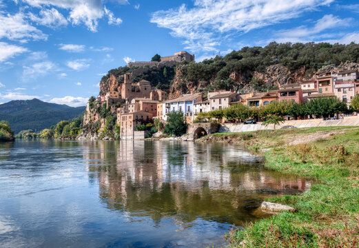 Miravet 画像 - 参照 635 Stock 写真、ベクターおよびビデオ | Adobe Stock