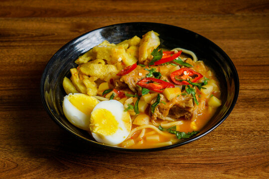 "Mee Rebus" Images – Browse 365 Stock Photos, Vectors, and Video ...